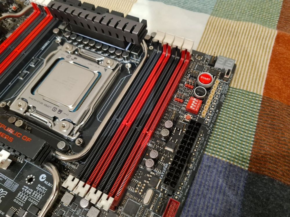Asus Rampage IV Extreme X79 | Kaufen auf Ricardo