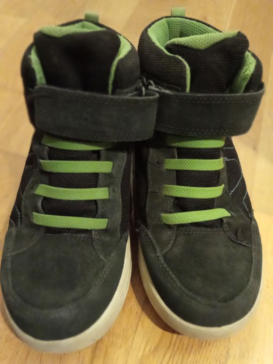 Coole Ecco Jungen Sneaker/Boot Gr. 38 (Gebraucht) in Zürich für CHF 7 – mit Lieferung auf ...