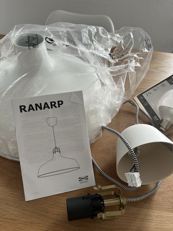 IKEA white Ranarp lamp (Neu (gemäss Beschreibung)) in Uster für CHF 10. ...