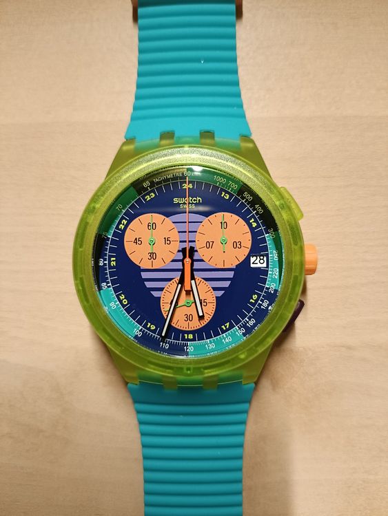 SWATCH CHRONO NEON WAVE SUSJ404 Garantie bis Mai 2026 (Neu (gemäss ...