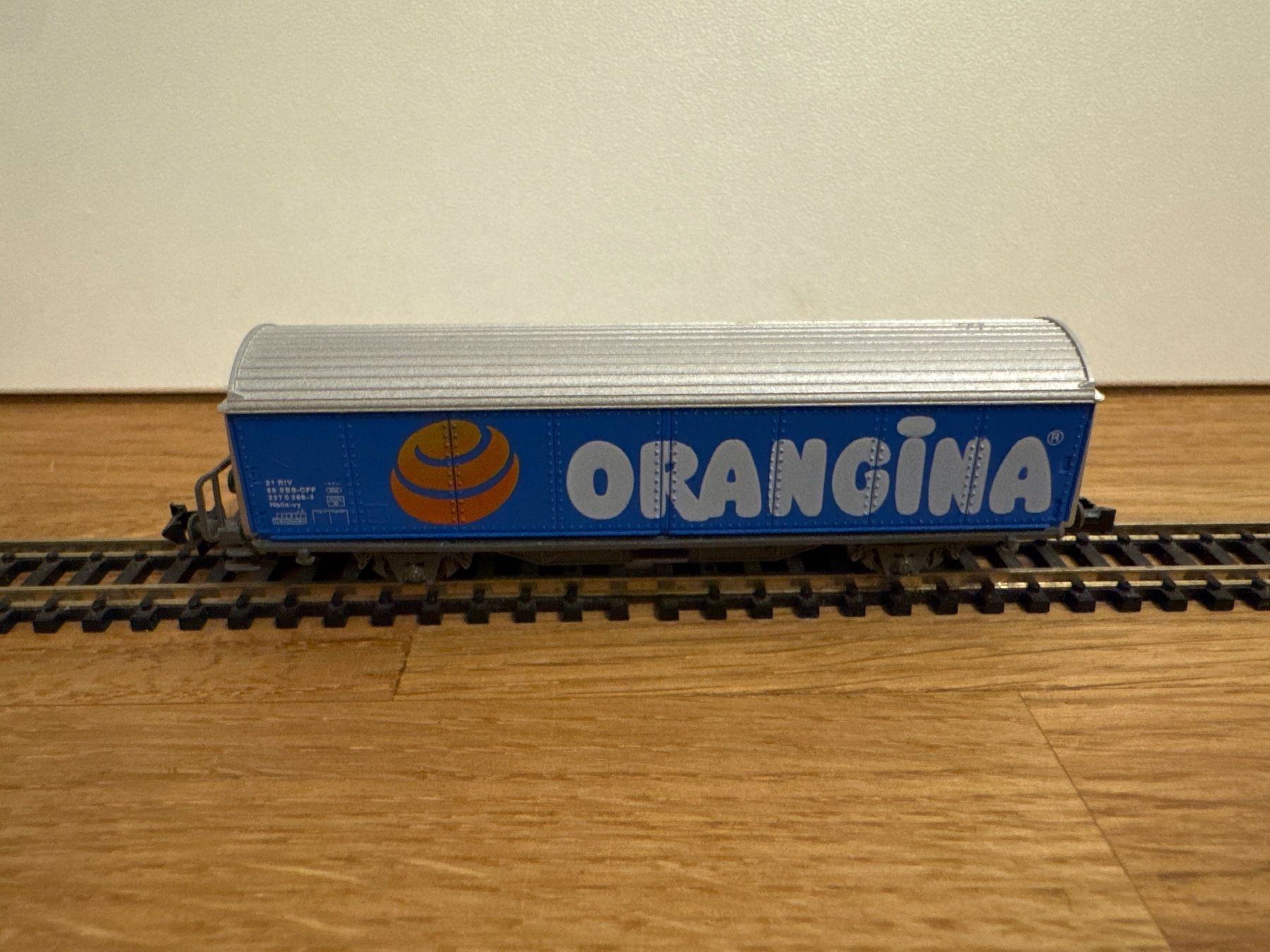 Roco SBB Güterwagen "Orangina“ (Neu (gemäss Beschreibung)) in ...