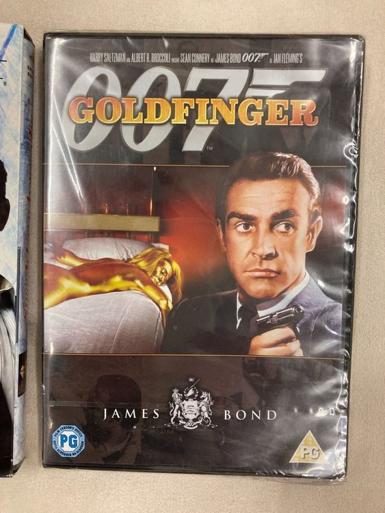 JAMES BOND SAMMLER SET, 3x DVDs MIT BUCH, SUPER TOLL! | Kaufen auf Ricardo