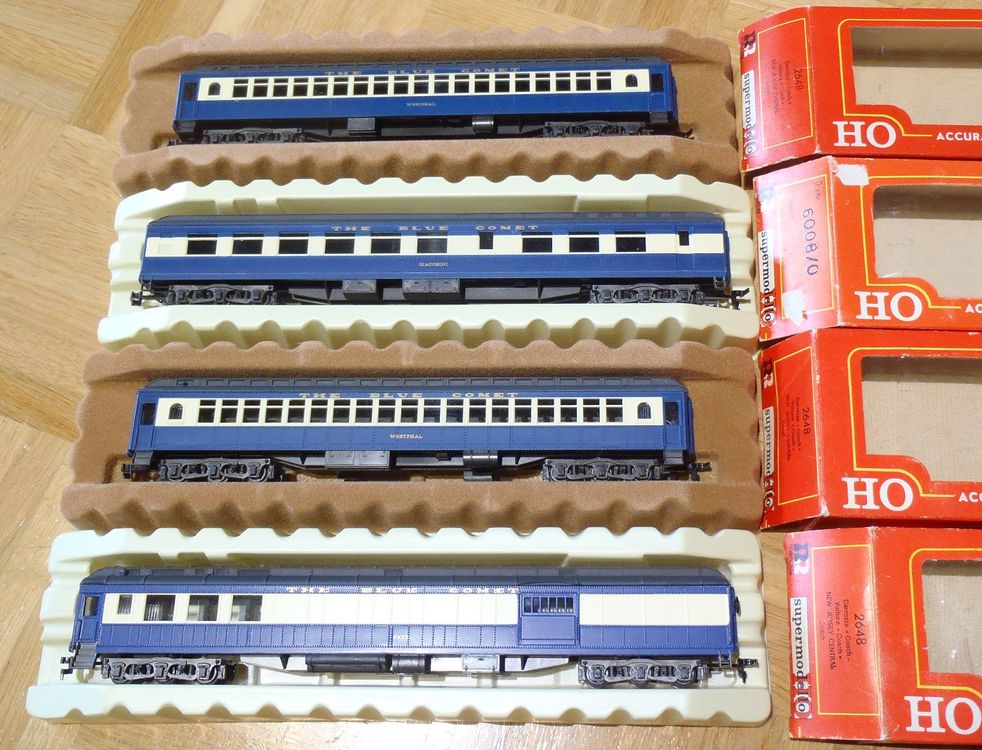 4x Rivarossi The Blue Comet CNJ 1920'er heavy weight cars (Neu (gemäss ...