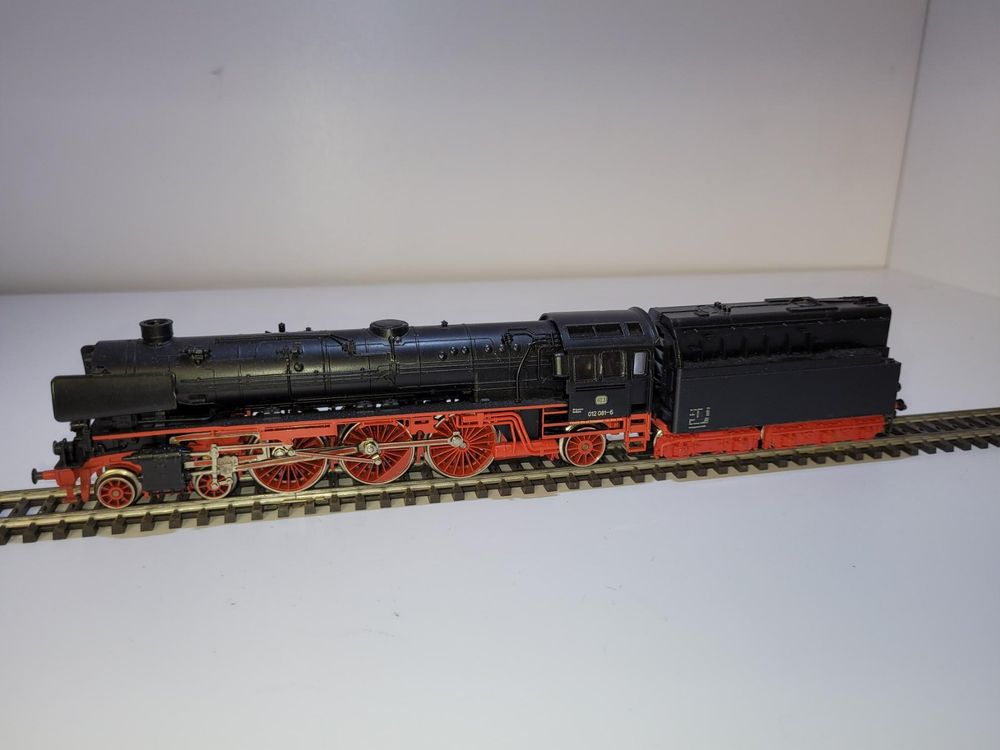 Märklin Tenderdampflokomotive - BR 012 (Neu und originalverpackt) in ...