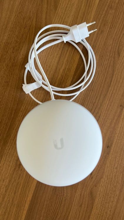 UniFi Dream Machine (Router, Firewall) | Kaufen auf Ricardo