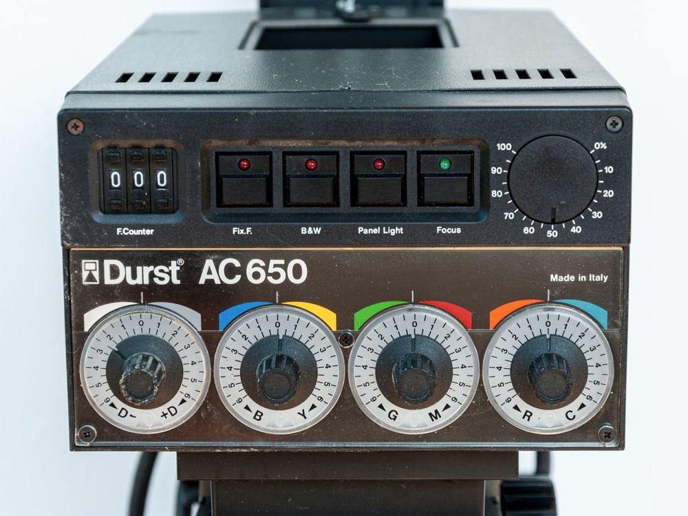 Agrandisseur Durst AC650 (Defekt) in Les Avants für CHF 1 – nur ...