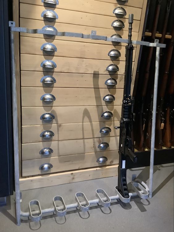 Support fusil métal, râtelier de fusils d’ordonnance Suisse (D'occasion ...