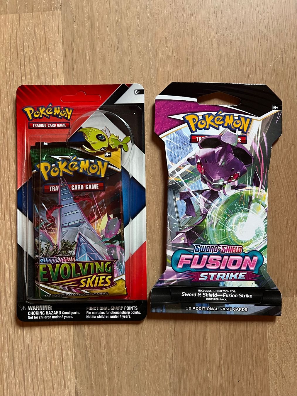 2x Pokemon SWSH Blister Booster Pack Evolving Skies Fusion (Neu und originalverpackt) in Locarno ...