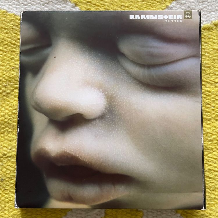 RAMMSTEIN-MUTTER MIT POSTER LIMITED EDITION | Kaufen auf Ricardo
