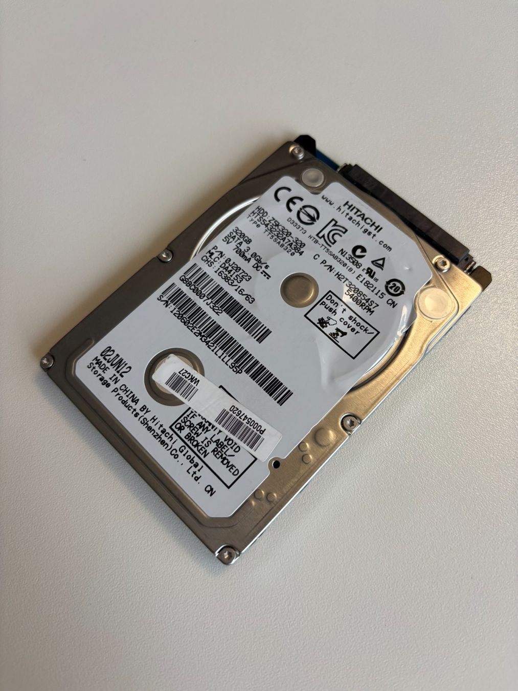 Hitachi SATA 2.5" HDD 320GB (D'occasion) à St-Blaise pour CHF 5 – avec ...