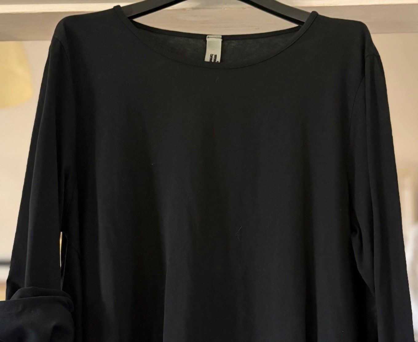 T-SHIRT OVERSIZE EN COTON!! M (Neuf avec emballage d'origine) à Locarno ...