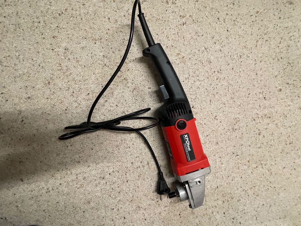 XPOtool Poliermaschine 1200W Schleifmaschine 6-stufig bis 30 | Kaufen auf Ricardo