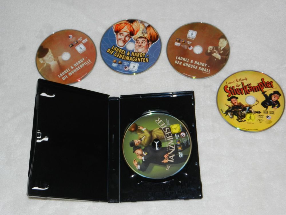 5 DVDs-SET DIE LAUREL und HARDY COLLECTION | Kaufen auf Ricardo