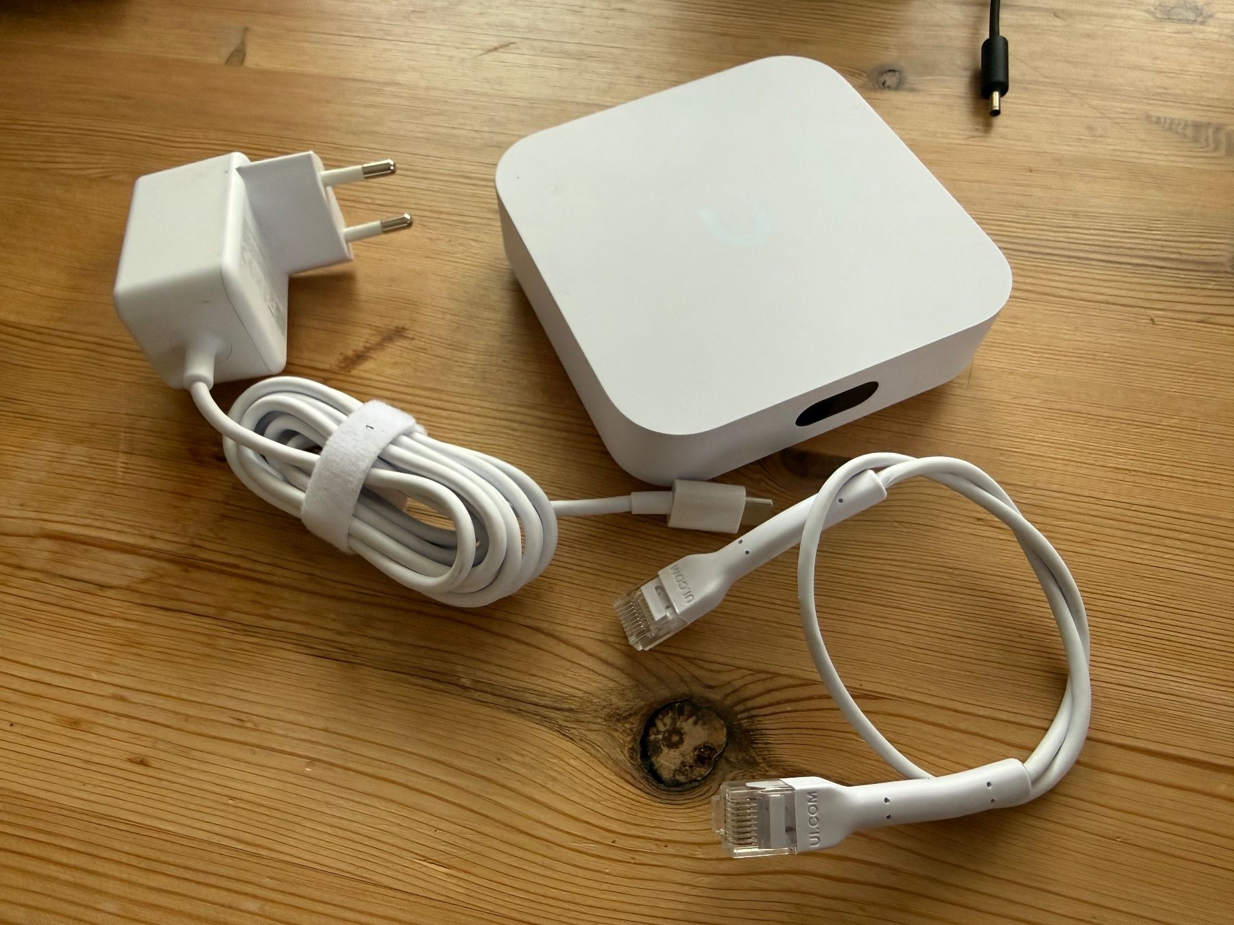 Ubiquiti Unifi Express Router und Access Point (Gebraucht) in Laupen ZH ...
