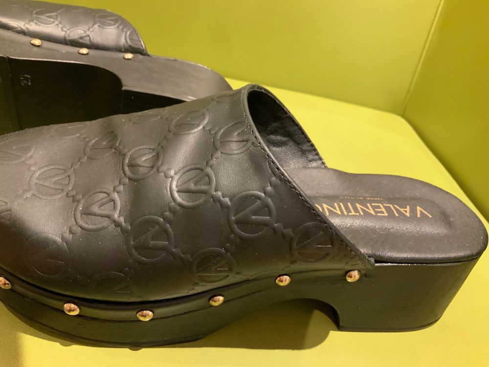 Valentino Glogs (Gebraucht) in Merlischachen für CHF 45 – mit Lieferung auf Ricardo kaufen