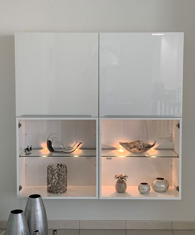 Hulsta Now Vitrine
