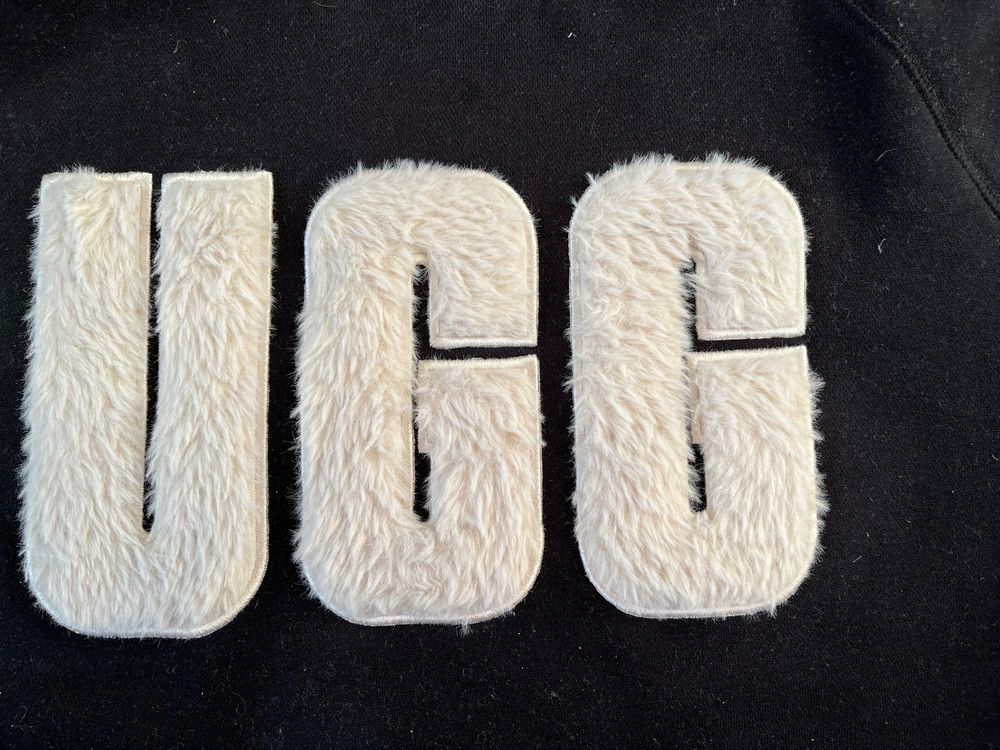 UGG Shirt mit Flauschlogo (Gebraucht) in Steinach für CHF 25 – mit ...