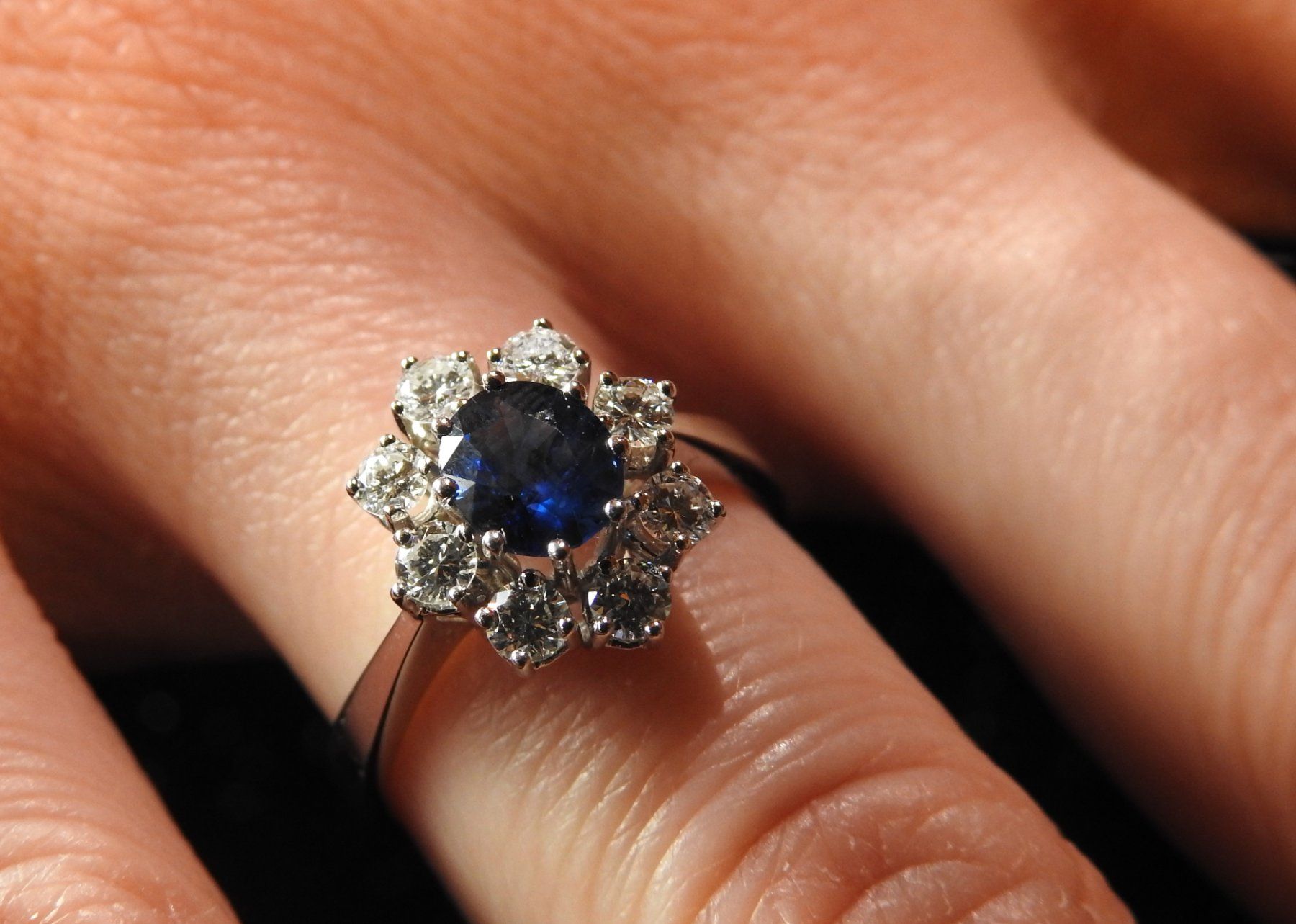 Schöner Saphir - Diamant Ring Weissgold 750 (Gebraucht) in Rain für CHF ...
