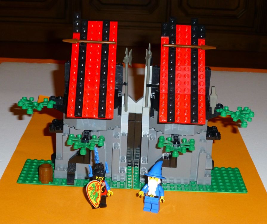 Lego Castle/ 6048 Dragon Knights Majisto's Workshop (D'occasion) à ...