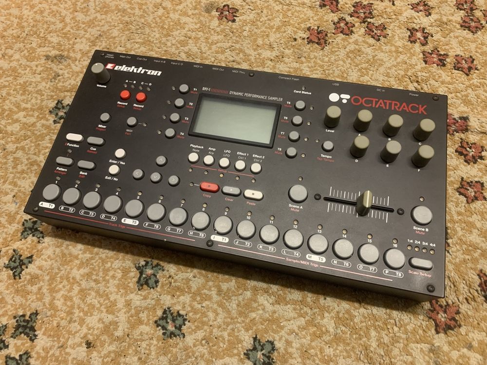 Octatrack MK-1 Performance Sampler (Gebraucht) in Lausanne für CHF 600 – nur Abholung auf ...