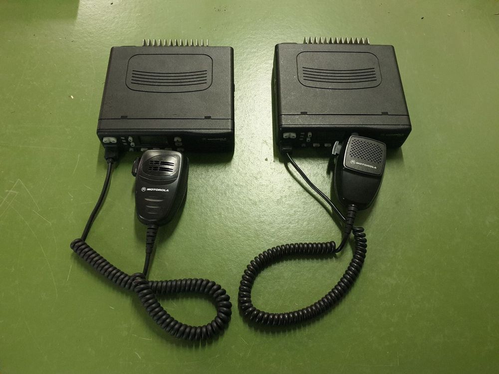 2 Funkgeräte Motorola GM950 als Set | Kaufen auf Ricardo