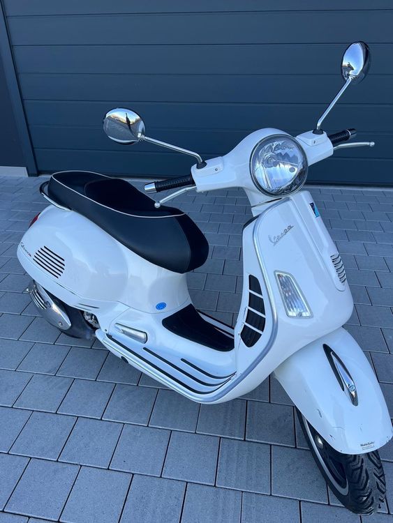 Piaggio Vespa GTS Super 300 (Gebraucht) in Hünenberg für CHF 1250 – nur Abholung auf Ricardo kaufen