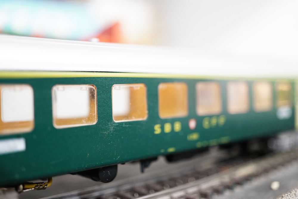 7Ω Märklin 4066 SBB EW II Personwagen 1. Klasse mit Licht (Gebraucht) in Thun für CHF 18.9 – mit ...