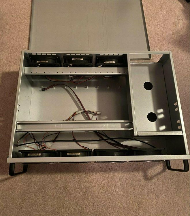 Octominer B8PLUS 4U Rack Mining Chassis mit 7x Fans Riserles | Kaufen ...