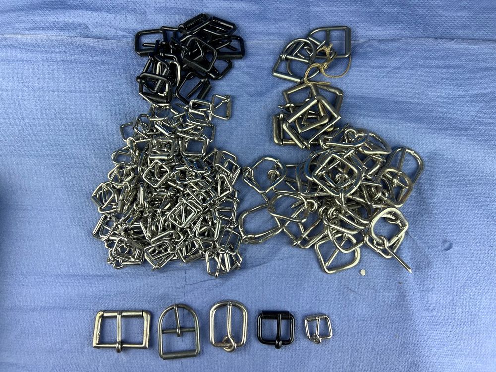 1,8 Kg alte Sattler Riemen Schnallen (Gebraucht) in Unterengstringen ...