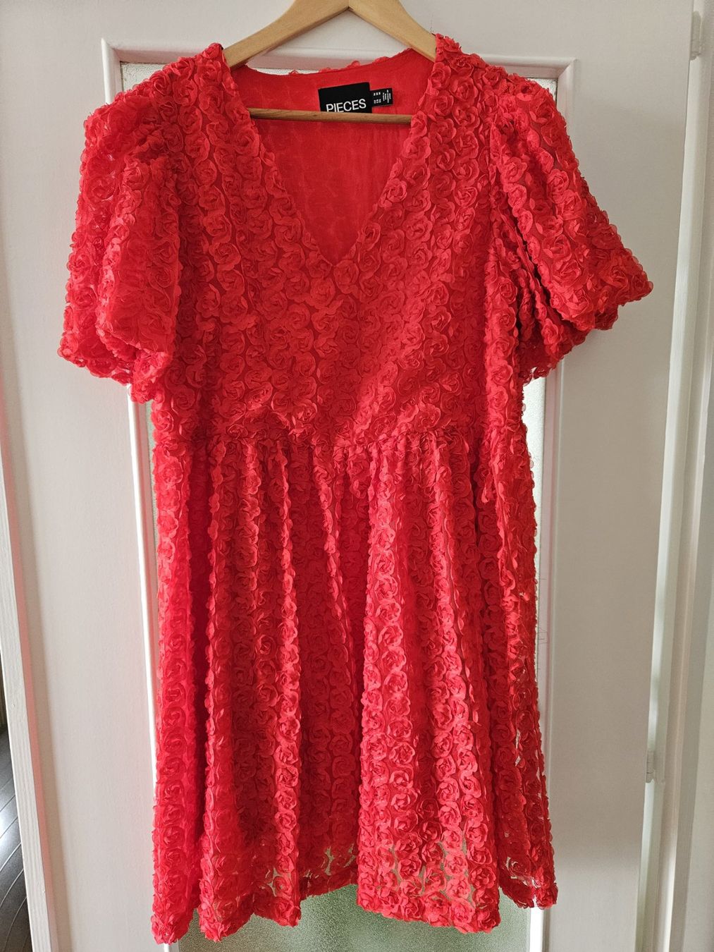 Robe PIECES neuve - jamais portée (taille unique) (D'occasion) à Genève ...