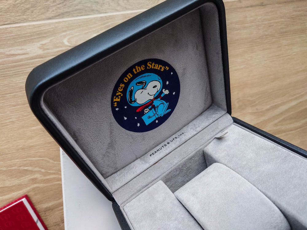 Omega Speedmaster Snoopy Limited Edition box (Gebraucht) in Epalinges ...