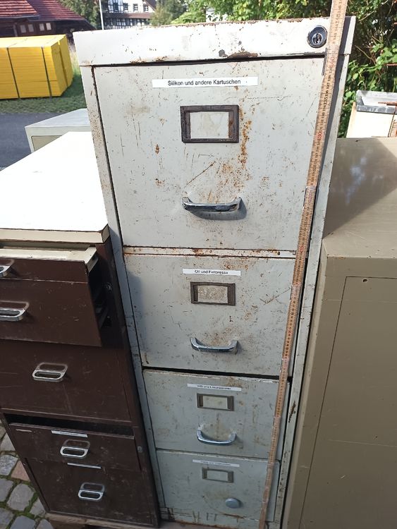 Stabiler Aktenschrank, Metall, 4 Schubladen, Vintage (Gebraucht) in Mettmenstetten für CHF 30 ...