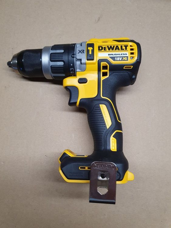 Neuer DeWALT Akkuschrauber 18V DCD 796 (Neu und originalverpackt) in Reutigen für CHF 131 – mit ...