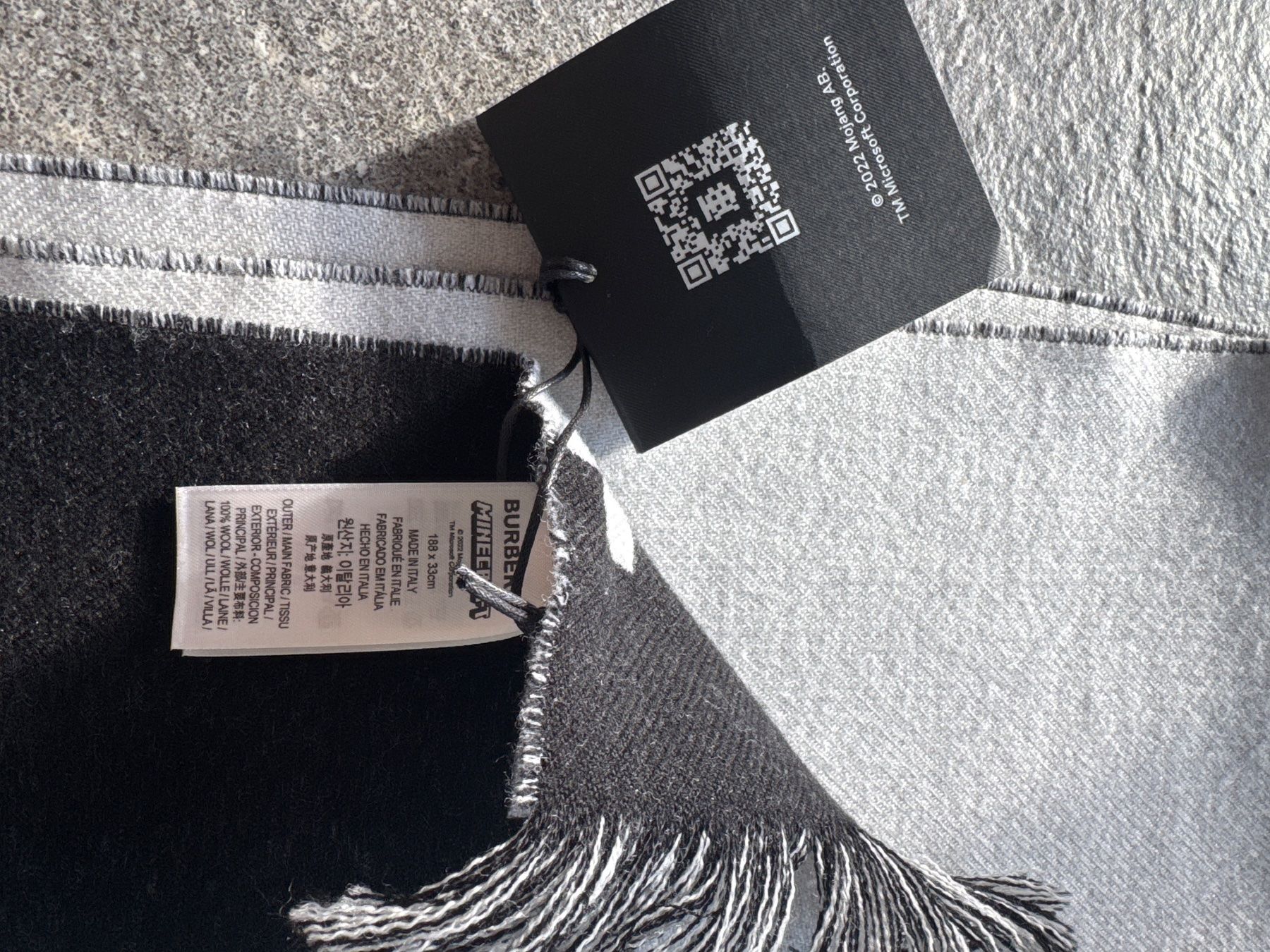 Écharpe Burberry (Neuf avec emballage d'origine) à Vallorbe pour CHF 99 ...