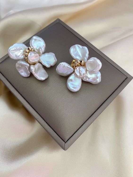 Barock Perlen Ohrringe / echte Süßwasserperlen (Neu und originalverpackt) in Sarnen für CHF 70 ...