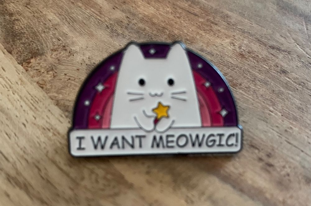 Süsser Pin Katze Magic (Neu und originalverpackt) in Geneve für CHF 1 – mit Lieferung auf ...