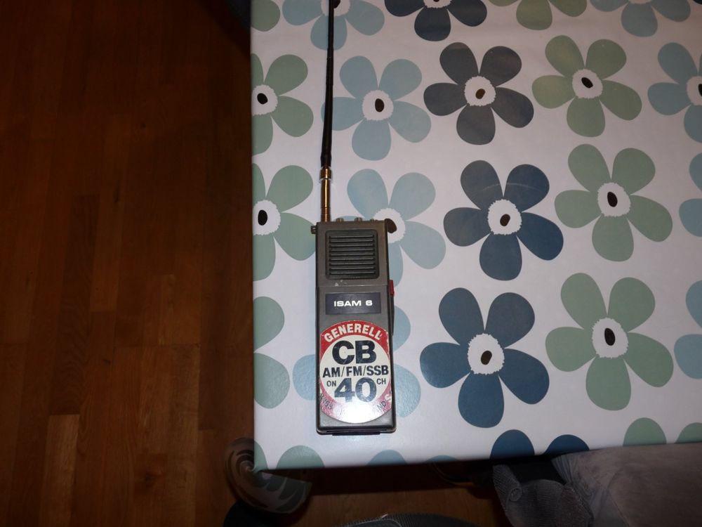 CB Funk ISAM 6 Handfunkgeräte 6 Kanal / 12x gequarzt (Gebraucht) in ...