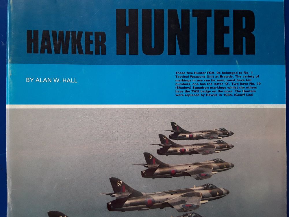 Warpaint Series No. 8 __ Hawker Hunter _ Alan W. Hall (Gebraucht) in Uerikon für CHF 17 – mit ...