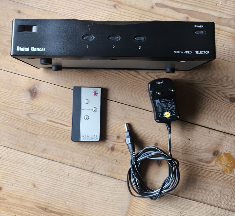 Digitaler optischer Audio-Umschalter 3 Kanal (Gebraucht) in Lausen für ...