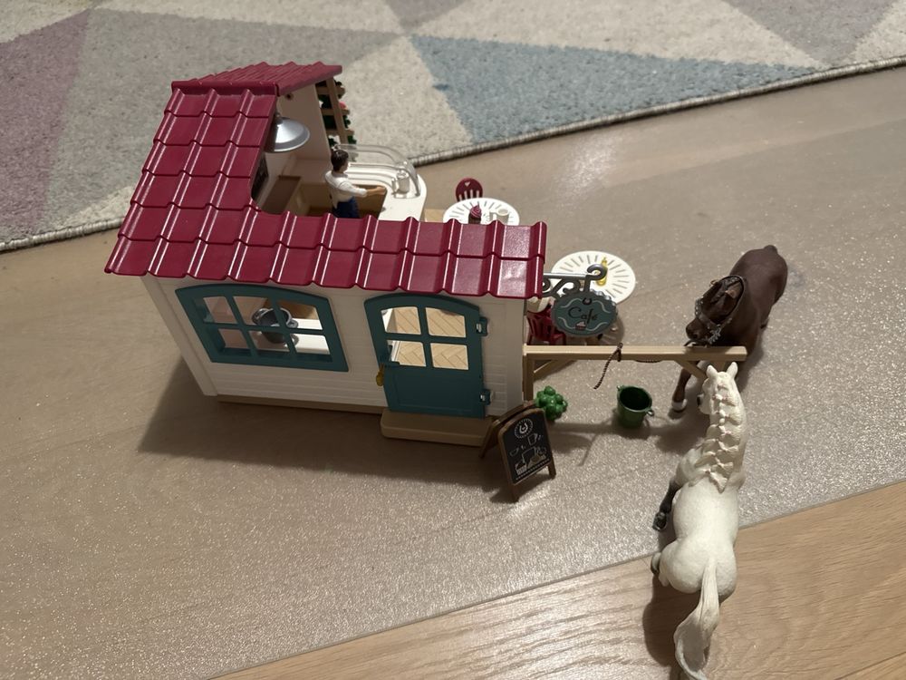 Schleich Horse Club Horse Café, mit zwei Pferden. (Gebraucht) in Flawil ...