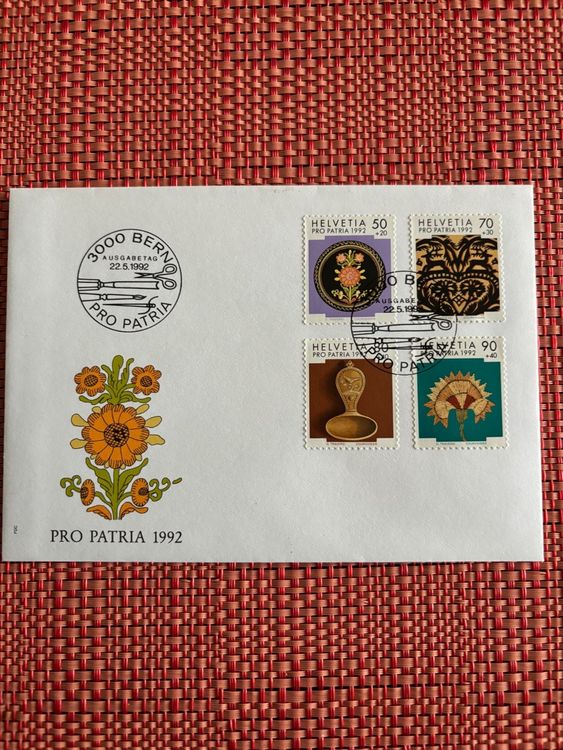 1992 Volkskunst aus der Schweiz l (Gebraucht) in Horw für CHF 4 – mit Lieferung auf Ricardo kaufen