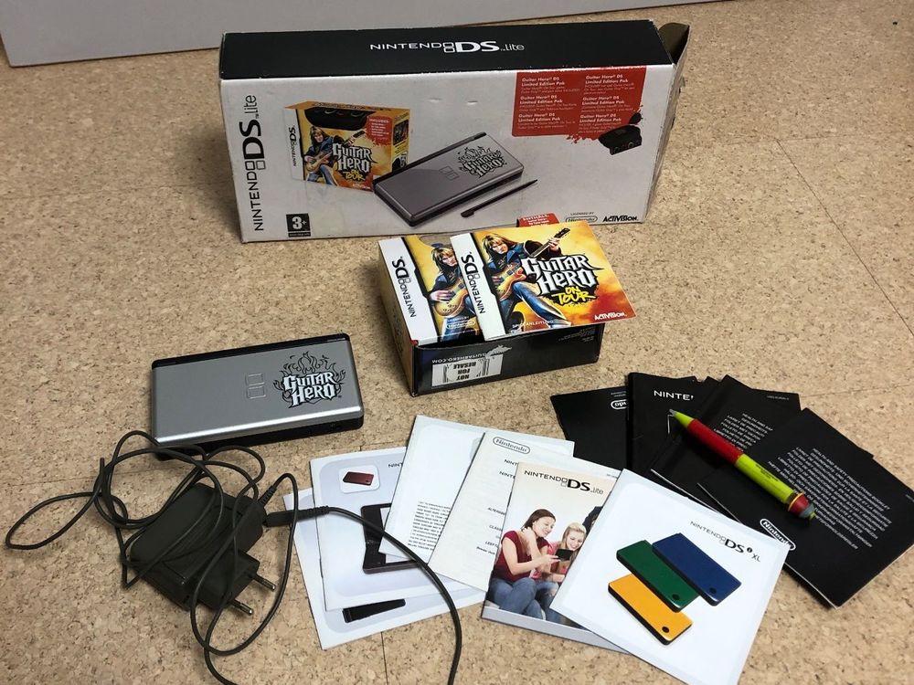 Nitendo Ds Lite Guitar Hero Limited Edition | Kaufen auf Ricardo