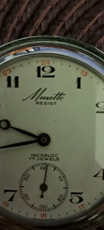 Montre de poche Musette Resist (Gebraucht) in pringy für CHF 26 – mit ...