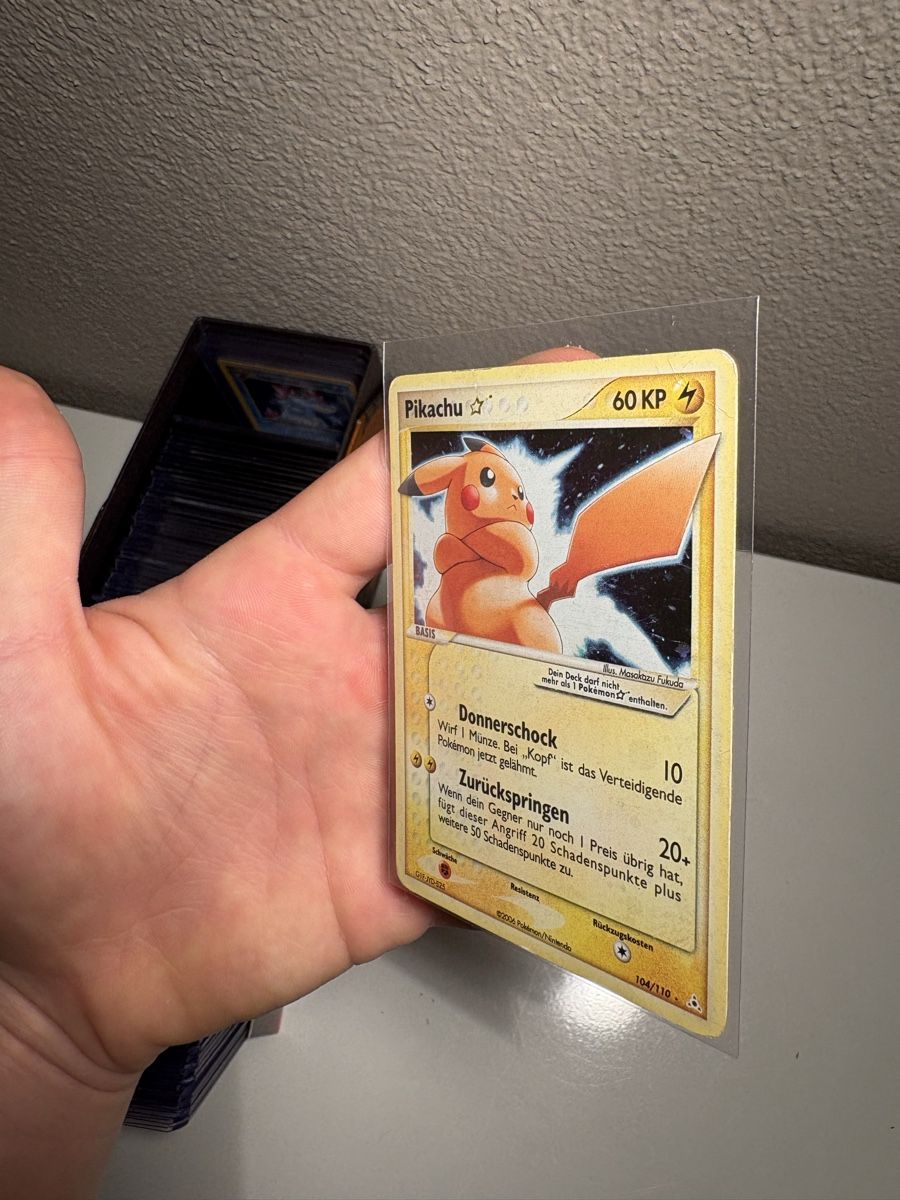 Pokémon Pikachu Gold Star DE MP (Gebraucht) in Erlinsbach für CHF 1499 ...