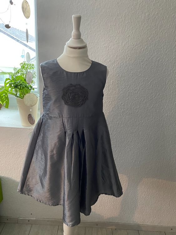 Festliches Kleid 122