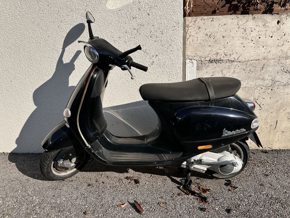 Vespa ET4 125cc Noir, 36792 km, Année 2002, à saisir! (D'occasion) à ...