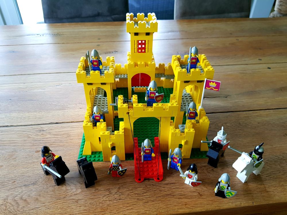 LEGO 375 Yellow Castle (Gebraucht) in Schliern b. Köniz für CHF 160 ...