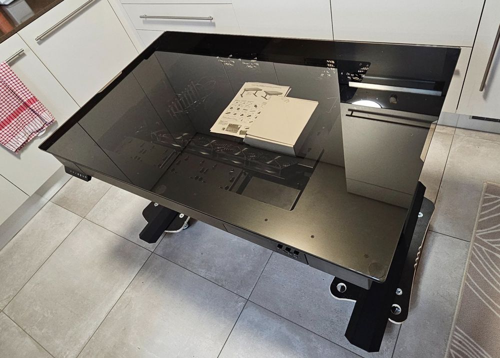 Bureau/Boîtier Lian Li DK-04X (Gebraucht) in Rennaz für CHF 590 – nur ...
