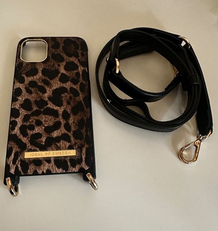 iPhone case 12 with handle | Kaufen auf Ricardo