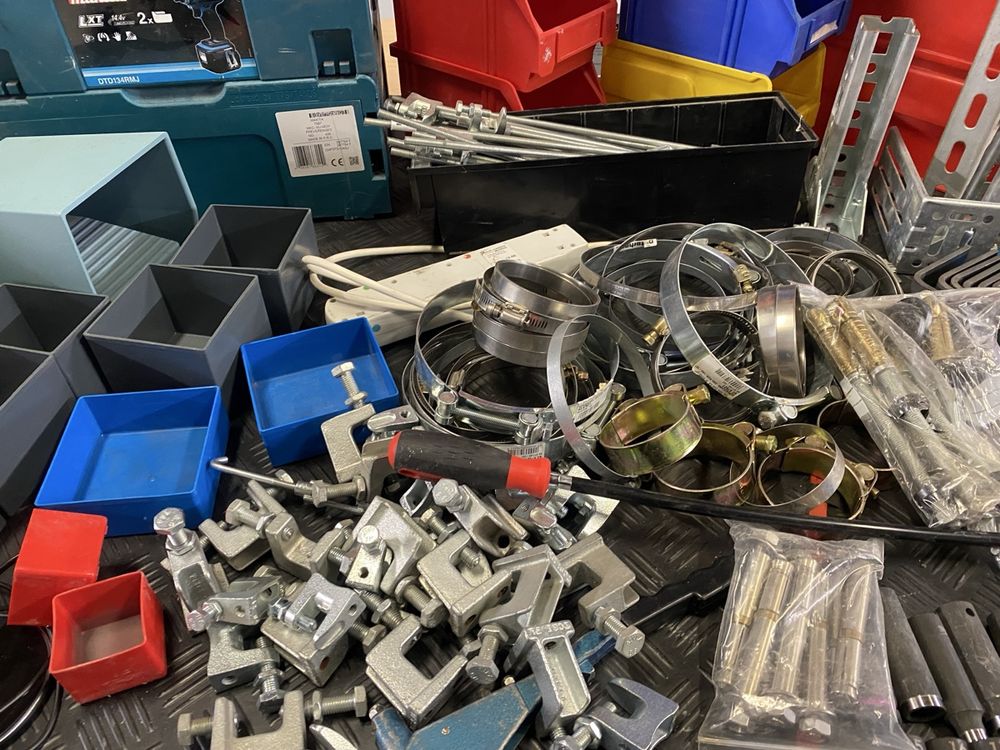 Posten Material ab 1.- (Gebraucht) in Wabern für CHF 47 – nur Abholung ...